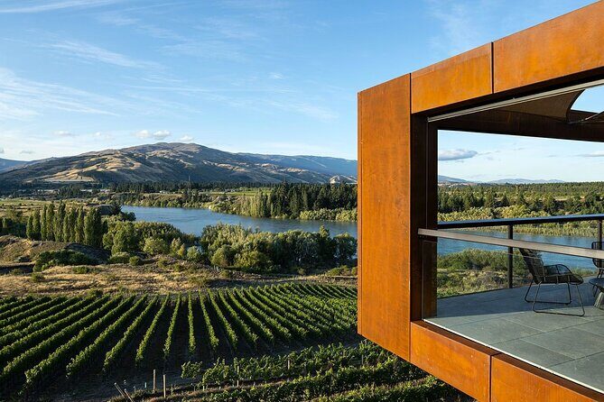Central Otago Wine Tour Small Group, Expert Guide & Scenic Views - Why This Tour Works