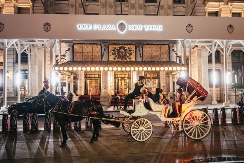 Central Park, Rockefeller & Times Carriage Ride (4 Adults) - FAQs