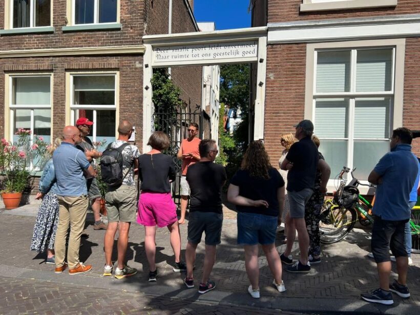 Centre The Hague On Foot with Wonderful Storyteller - 2hr - Key Points