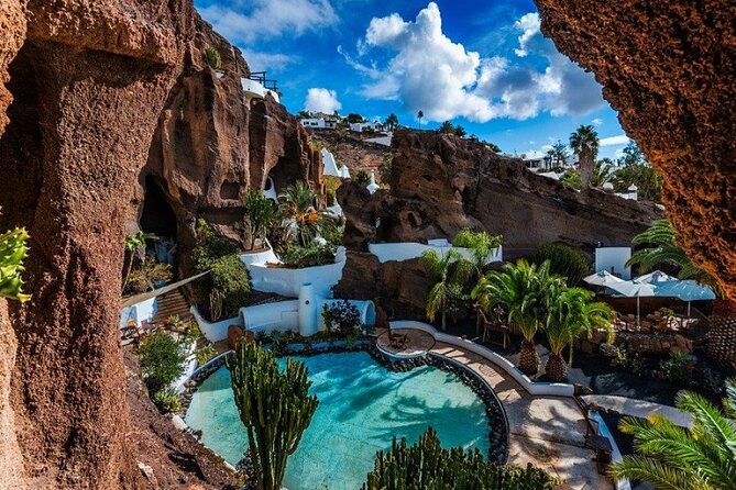 César Manrique: Northern Lanzarote Guided Tour - The Meal and Logistics