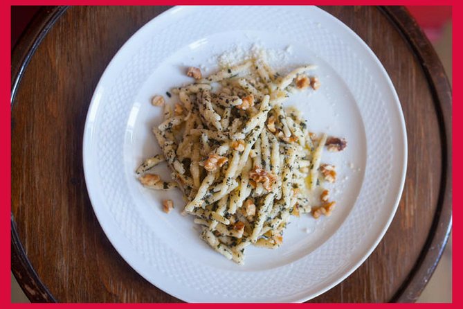 Cesarine: Dining & Cooking Demo at Locals Home in La Spezia - Seasonal Menu Offerings