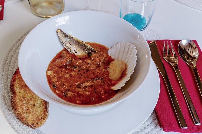 Cesarine: Home Cooking Class & Meal With a Local in Venice - Booking Your Experience: Price and Policies