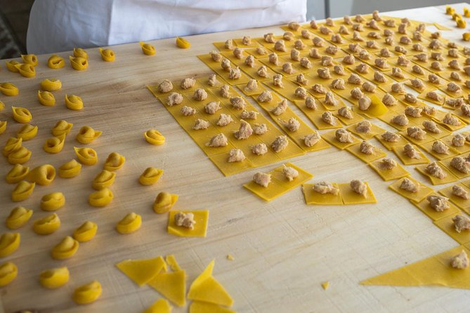 Cesarine: Small Group Tortellini Class at Locals Home in Bologna - Personal Connections and Memories