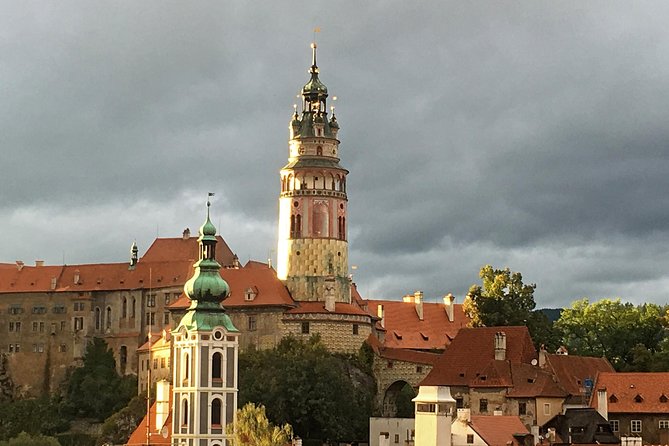 Cesky Krumlov Old Town Private Walking Tour - Booking Information and Cancellation Policy