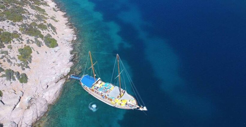 Cesme: Small Group Boat Tour with Open Buffet Lunch - The Open Buffet Lunch