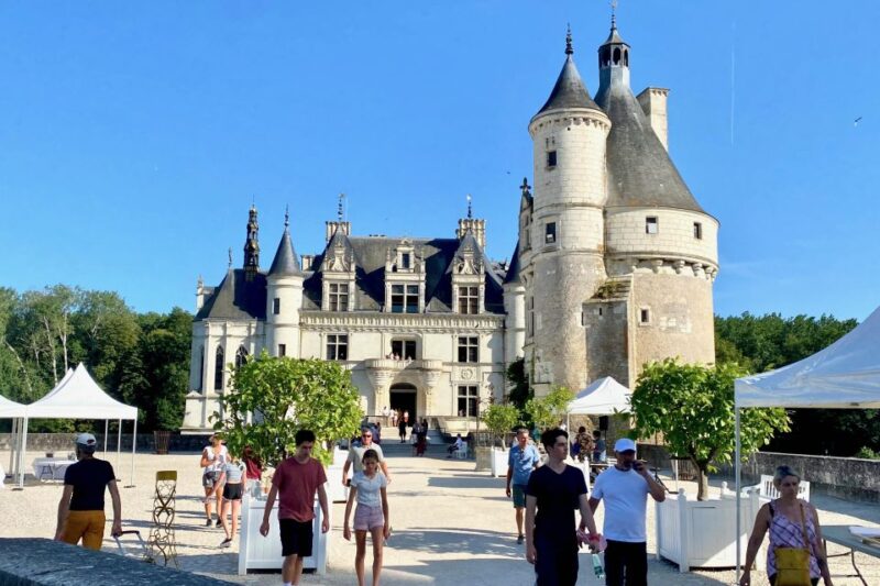 Chambord, Chenonceau, Da Vinci Castle Tour from Paris - Transport, Timing, and Group Size: Why It Matters