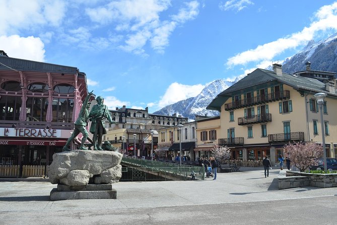 Chamonix and Mont Blanc Guided Day Trip From Geneva - The Grandeur of Mont Blanc