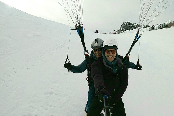 Chamonix Two-Seater Paragliding Flight Review - Instructor Professionalism and Communication