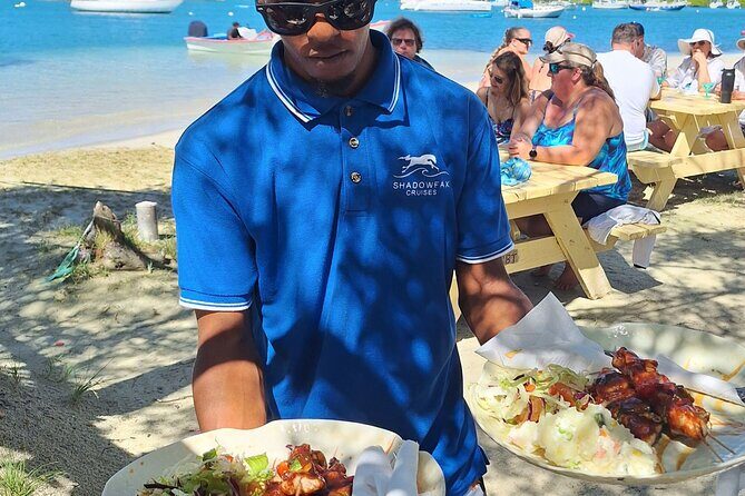 Champagne and Lobster Snorkeling Cruise - Practical Details