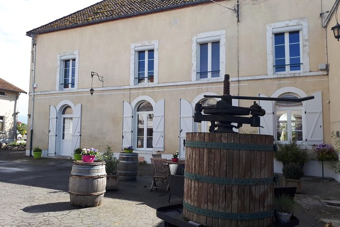 Champagne Lamiable: Traditional Tour & Tasting - Guided Tour Experience