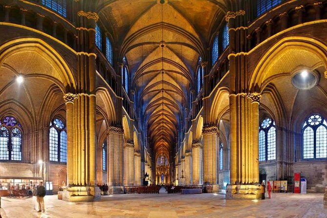 Champagne - Reims: Private tour from Paris by minivan - Discovering Champagne and Reims: A Detailed Look at a Private Minivan Tour from Paris