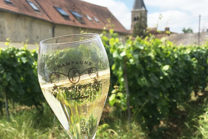 Champagne Sabrage & Tasting - Champagne PIERRE Laurent - Who Is This Tour Perfect For?