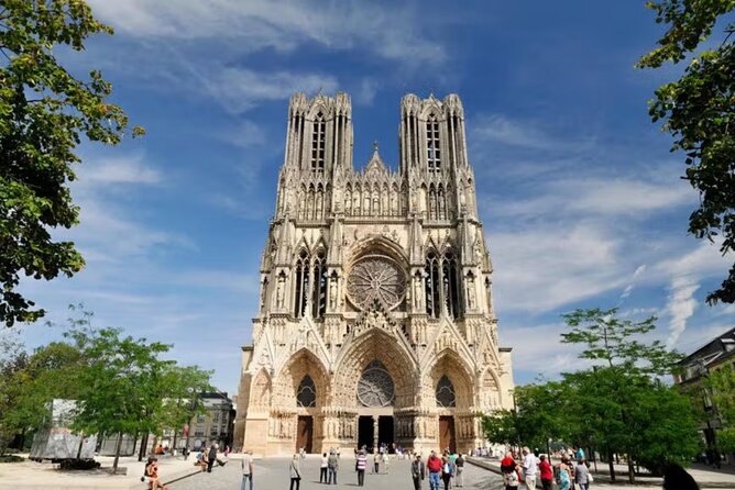 Champagne Tour From Paris by Minivan With Reims Cellars & Champagne Tasting - Lunch and Dining Experience