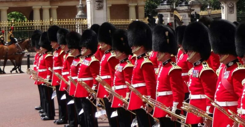 Changing of the Guard Experience in London - Key Points