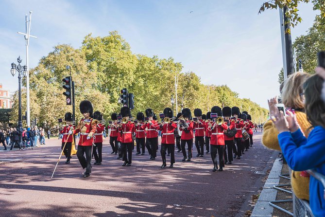 Changing of the Guard Guided Walking Tour in London - What’s Included and What’s Not