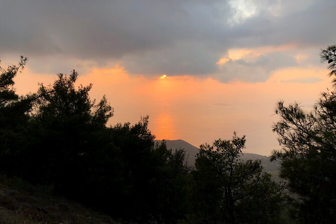 Chania 4x4 Sunset Safari Tour - Reaching the Sunset Viewpoint: Nteres and Deres Village