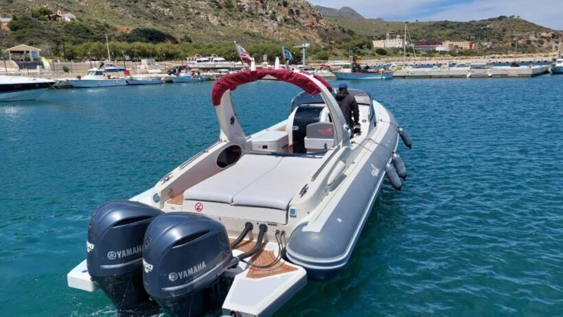 Chania: Full-Day Santorini Private Cruise with Visit to Oia - The Experience on the Water