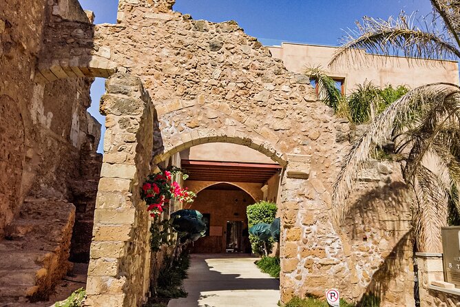 Chania, Kournas and Rethymno From Heraklion Private Tour - Discovering the Natural Beauty of Kournas Lake