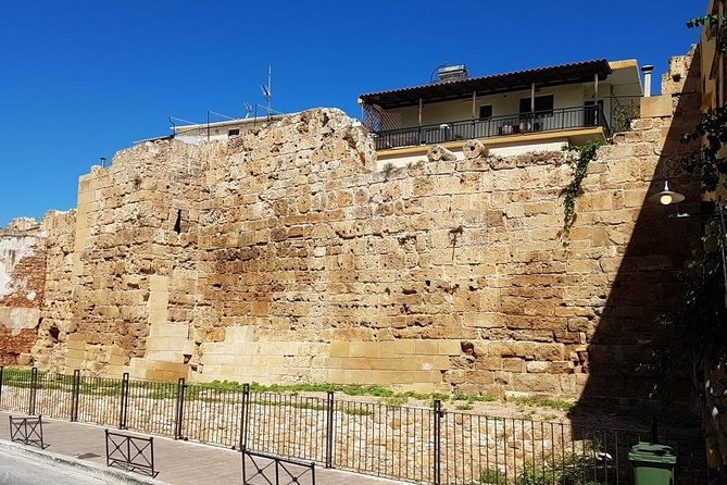 Chania Old Town, Mountains, Restaurant Private Tour (Group of 6) - Exploring Chania Old Town