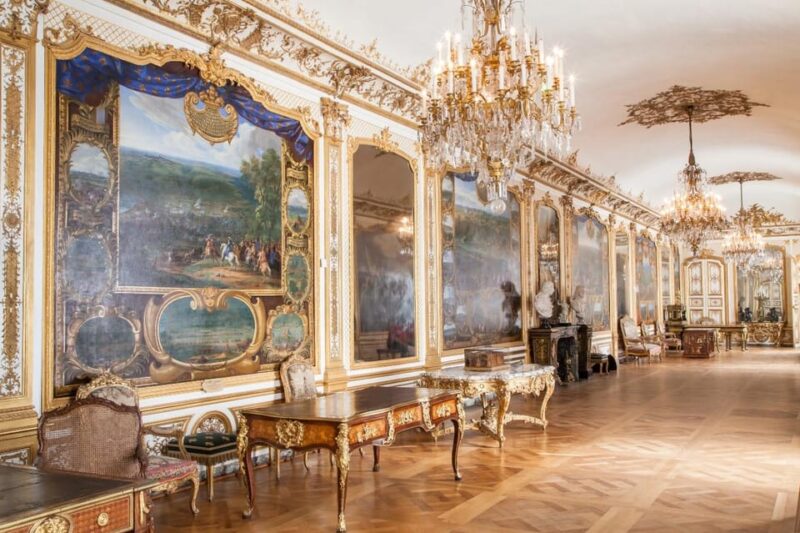 Chantilly: The Very Rich Hours of the Duke of Berry Exhibit - FAQs