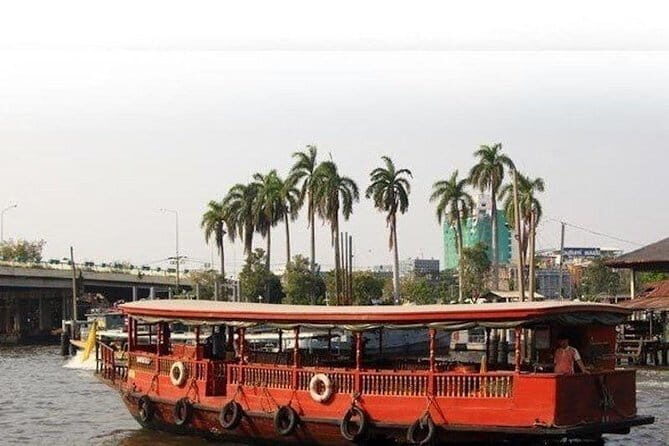 Chao Phraya Princess Dinner Cruise - Live Music: Setting the Tone