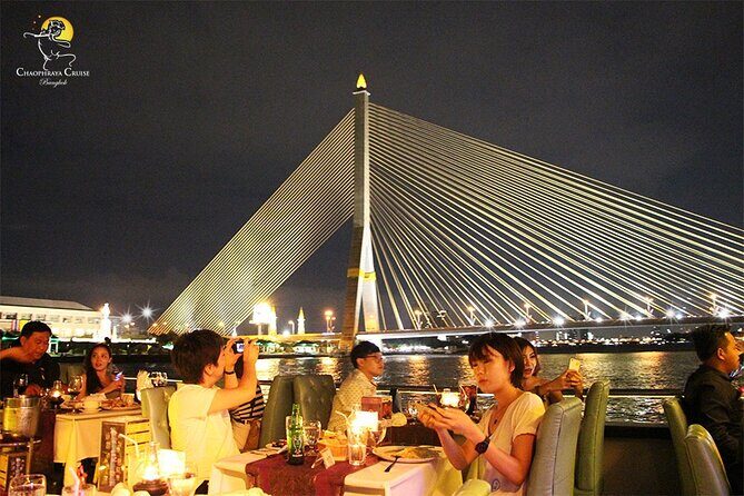 Chaophraya Cruise Dinner Cruise Along With Chao Phraya River Bangkok - What You Can Expect from the Cruise
