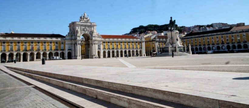 Chaparru's Lisbon Essentials 5 H Tuk Tuk Tour - Key Points