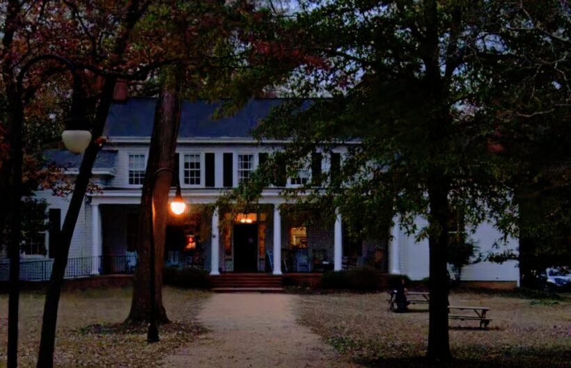 Chapel Hill Ghost Walk - An In-Depth Look at the Chapel Hill Ghost Walk Experience