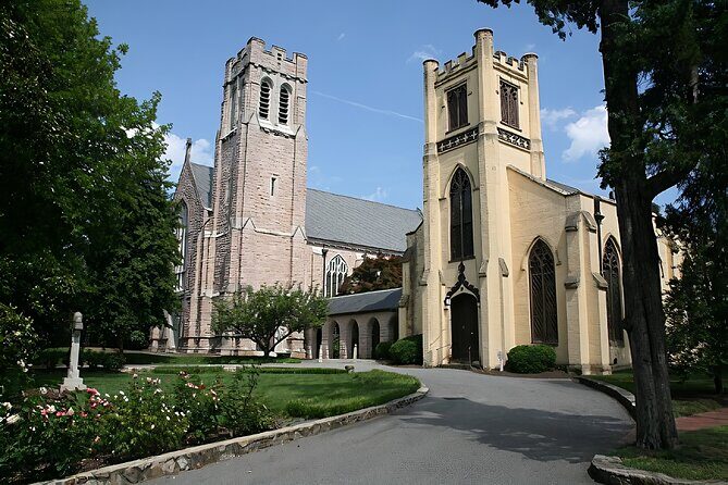 Chapel Hill Historic Churches History and Architecture Tour - An In-Depth Look at the Chapel Hill Churches Tour