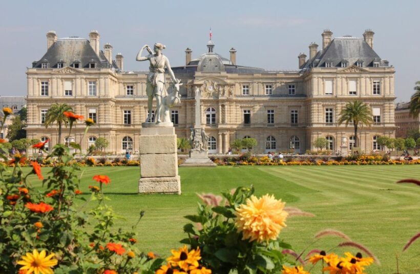 Chapel of Our Lady of the Miraculous Medal Paris Guided Tour - The Mechanics of the Tour