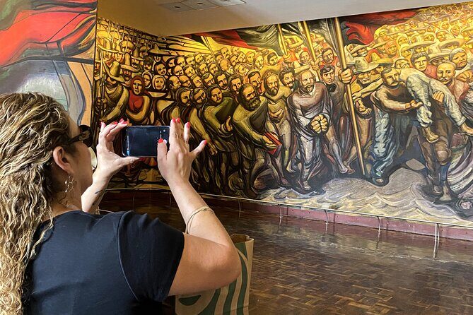 Chapultepec Castle Tour with After-Hours Access & Local Guide - What Makes This Tour Stand Out