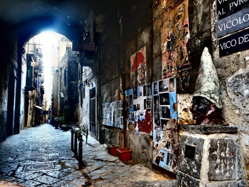 CHARACTERISTIC LOCAL TOUR IN NAPLES: FOOD AND STREETS - Key Points