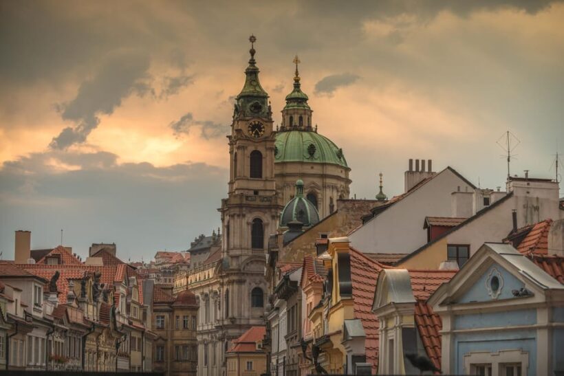 Charles Bridge & Lesser Town Walking Tour - Key Points