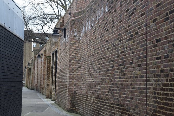 Charles Dickens London Walking Tour - Who Should Take This Tour?