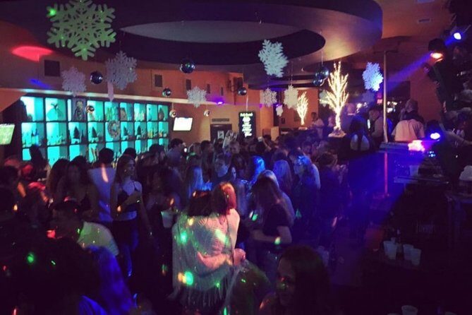 Charleston Bar Hunt: Charleston Chase Bar Crawl - Key Points