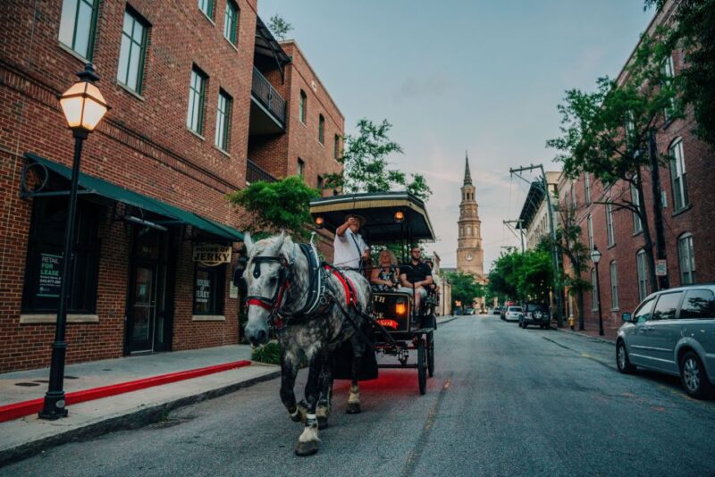 Charleston: Haunted Carriage Evening Tour - What to Expect from the Haunted Carriage Tour
