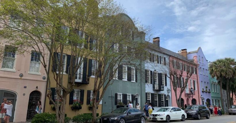 Charleston: Historical Walking Tour with Storytelling - What Travelers Say