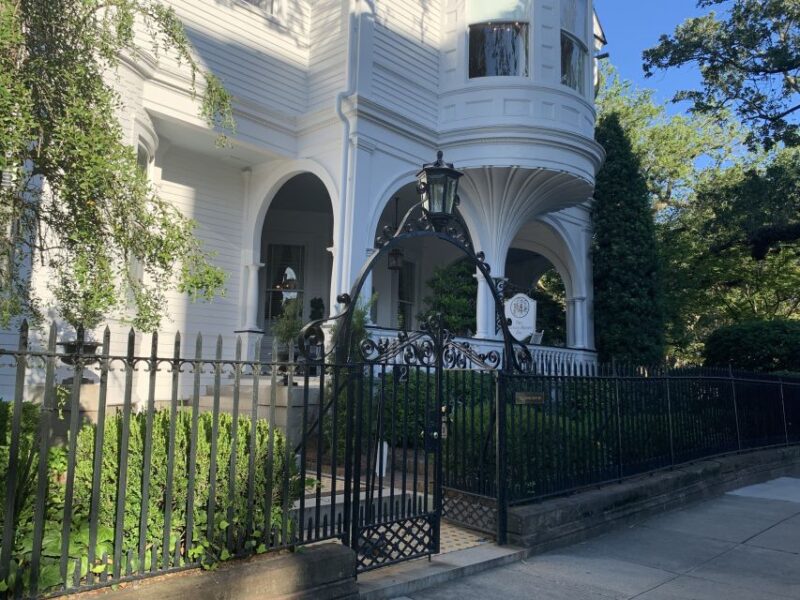 Charleston: Historical Walking Tour with Storytelling - Authentic Experiences and Reviewer Insights