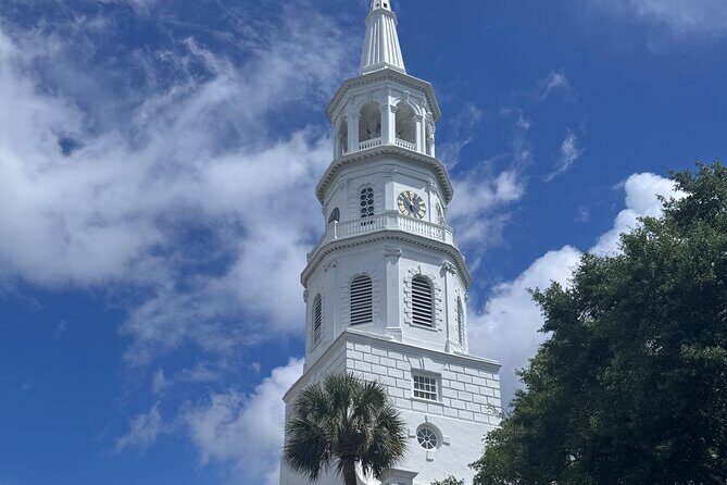 Charleston Signature History Walking Tour: Explore the Past - An In-Depth Look at the Charleston Signature History Walking Tour