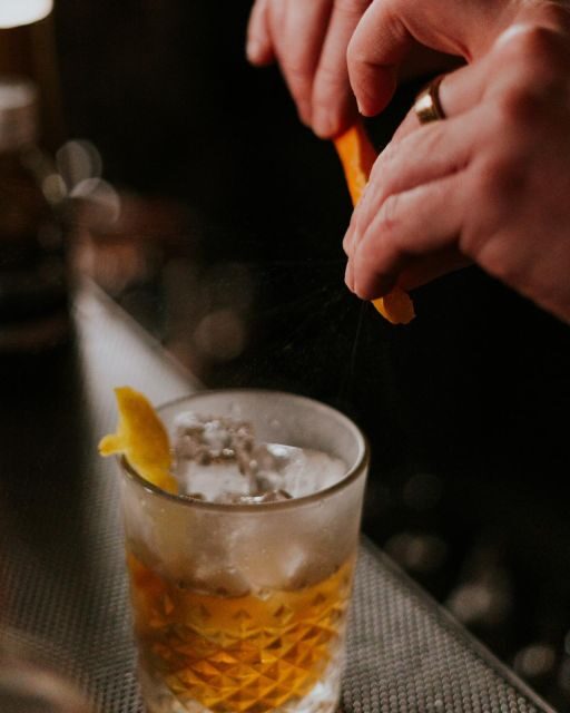 Charleston: Sip History In the "The Sun" Cocktail Class - Who Will Love This Experience?