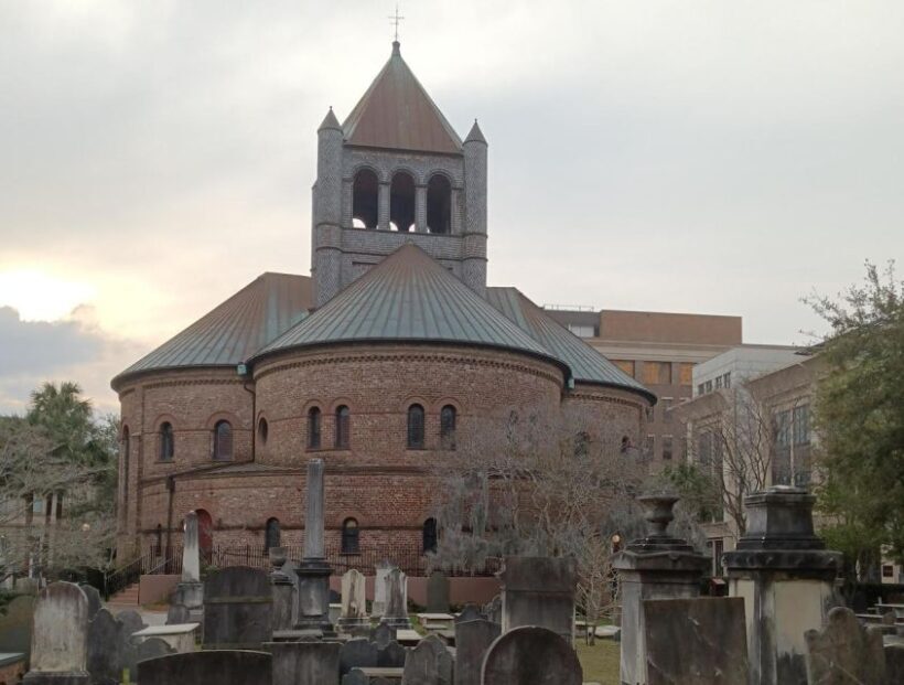Charleston: Small-Group Ghost Walking Tour at Night - What You Can Expect from the Experience