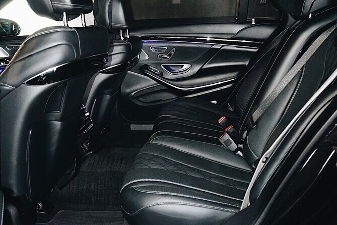 Charlotte Arrival Chauffeur Driven Transport by Executive Sedan - FAQ