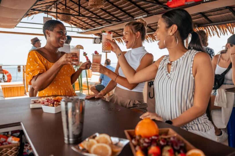 Charlotte Harbor: "The Oasis" Tiki Boat Sunset Cruise - The Reviews: Authentic Perspectives