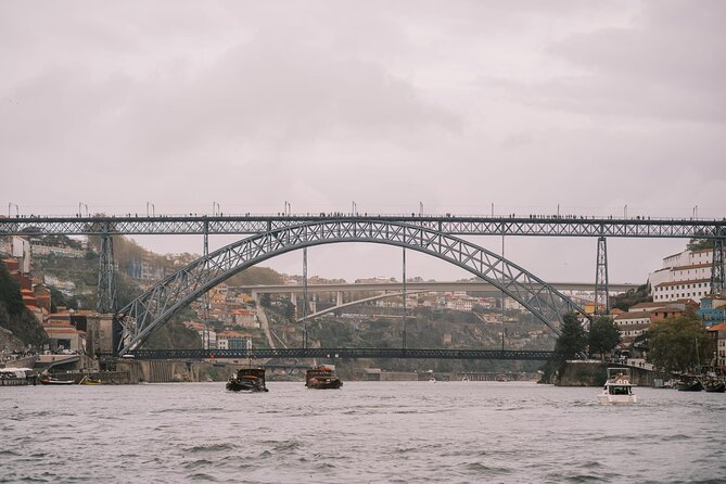 Charm cruise in Porto with wine tasting - Key Points