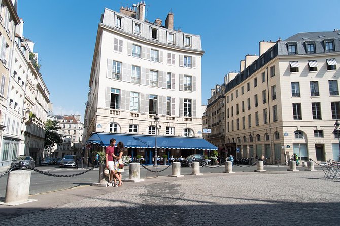 CHARMING PARIS: Half day guided visit and photo reportage - The Sum Up