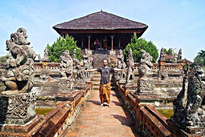 Charter Standard Vehicle with Driver at Bali- 10 Hours Usage - Practicalities and Tips