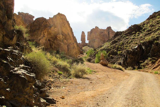 Charyn Canyon - a Place where time stood still... - The Itinerary: What to Expect