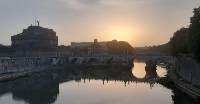 Chase the sunrise cycling on the Appia Antica - Key Points