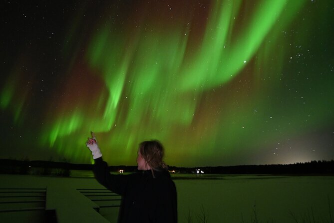 Chasing the Auroras Guaranteed Tour With Professional Photography - Recommended Attire and Preparation