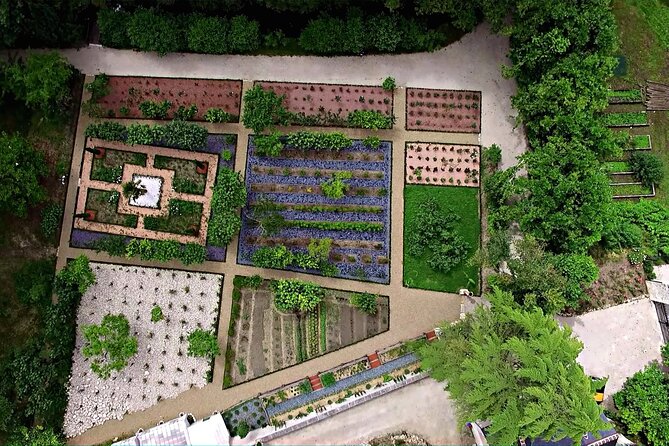 Chateau Gaillard Admission Ticket Review - Unique Offerings at the Châteaus Bar